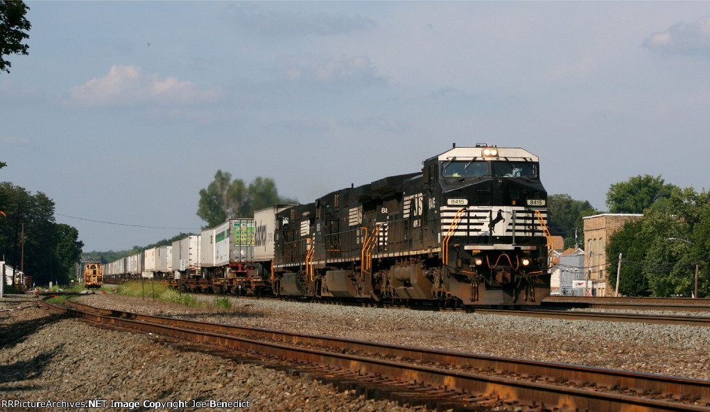 NS 8415 on 21J